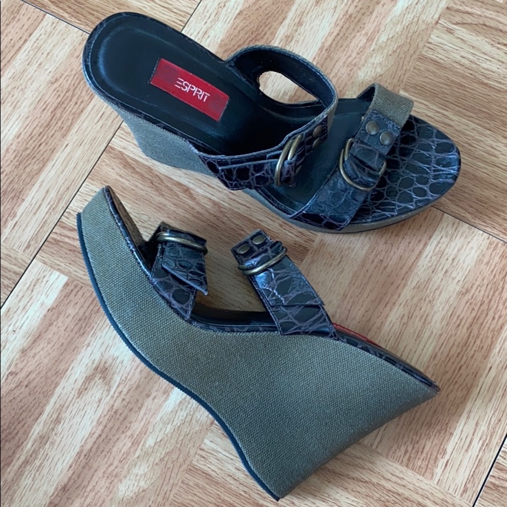 Esprit Army Green Platform Wedges - Gem